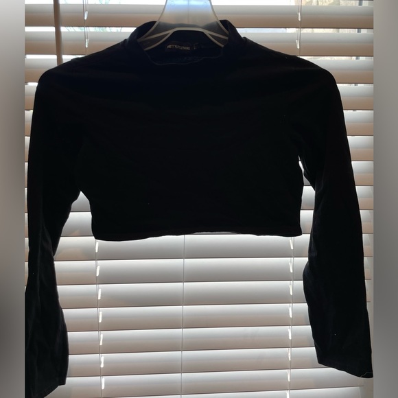 PrettyLittleThing | Tops | Cropped Mock Plt Top | Poshmark
